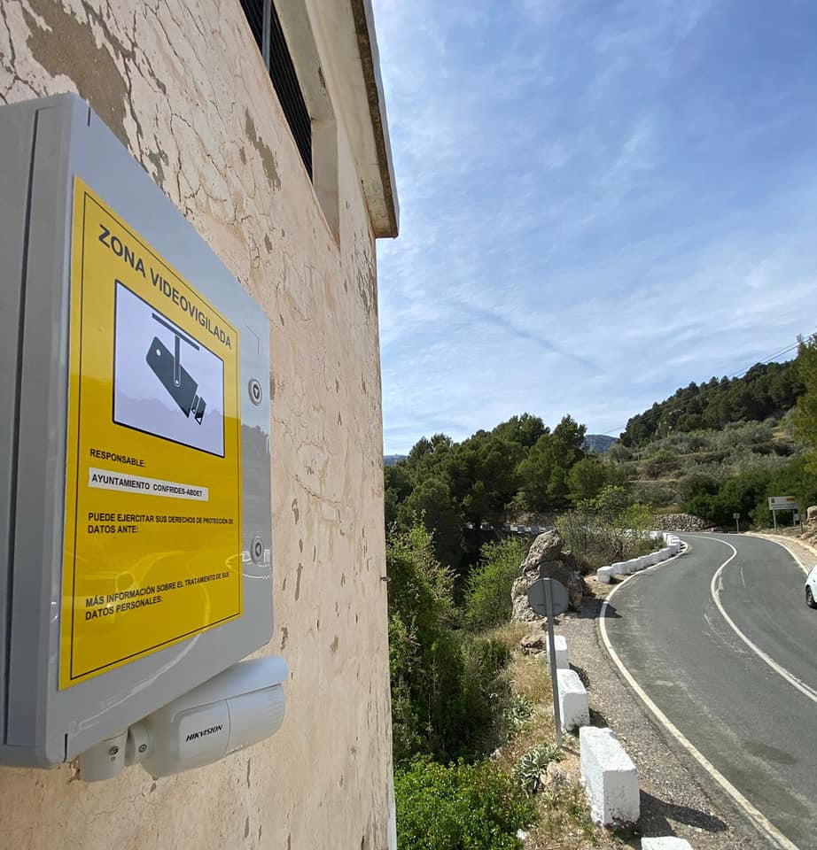 Empiezan con la instalación de cámaras en Confrides – L’Abdet. – Punta ...